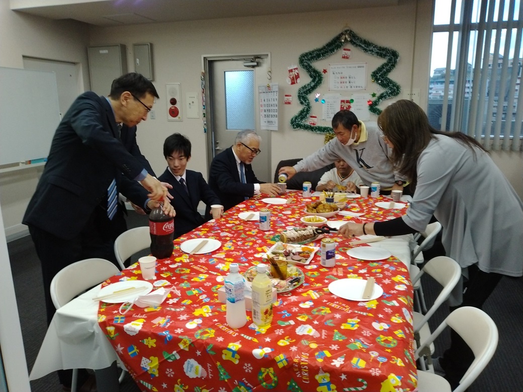 少し早めのクリスマス会（2023年12月15日金曜日に開催） | ウィズ・チョープロ